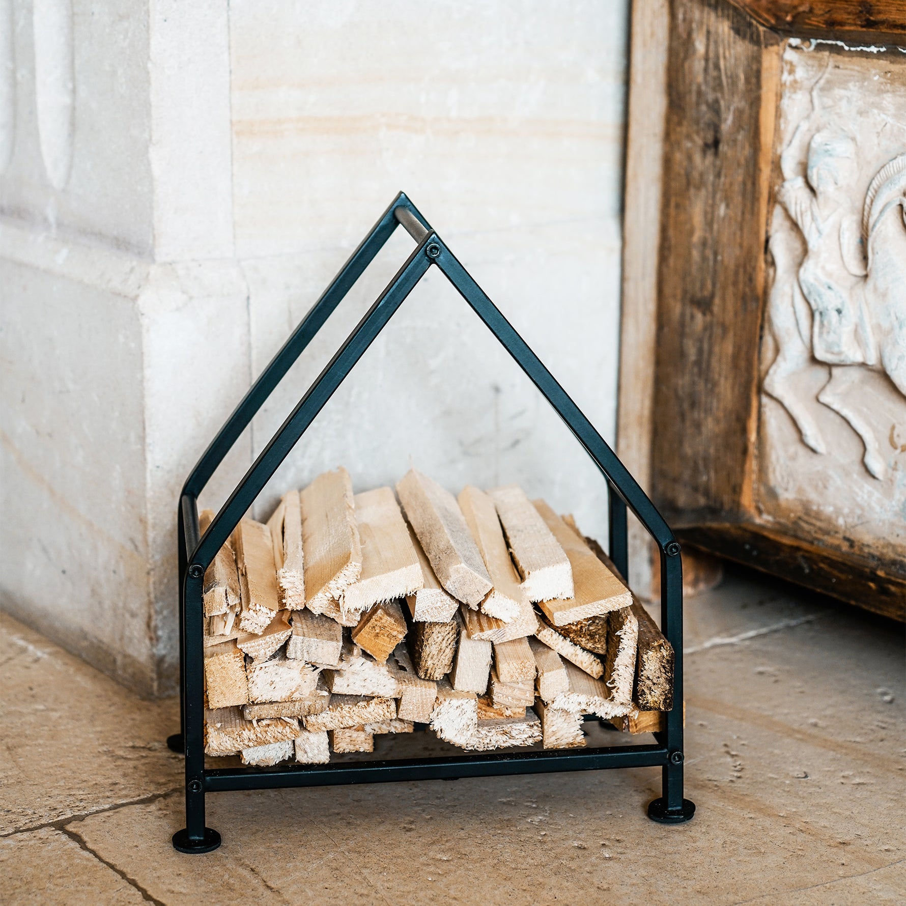House Kindling Holder – Ivyline